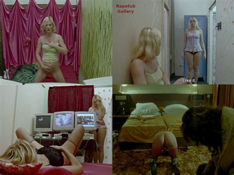 Девушка с востока едет в Европу зарабатывать любым способом