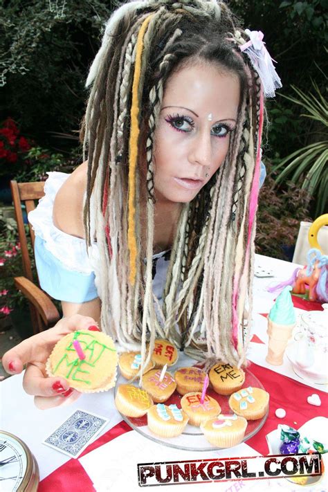 pictures of punk girl blink taking a trip to wonder land porn pictures