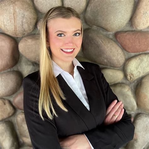 Madeleine Lett J D Legal Specialist Koch Industries Linkedin
