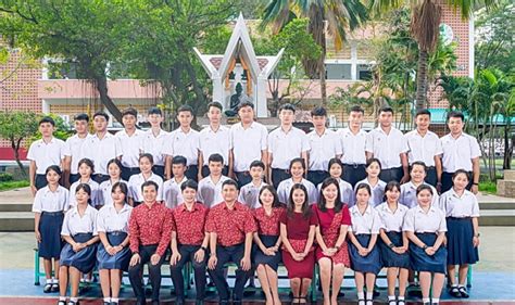 มูลนิธิชัยพัฒนา ชื่นชมนักเรียน รร สันติราษฎร์ฯ เสียสละเงินเก็บสะสม บริจาคสมทบกองทุนสู้ภัยโควิด