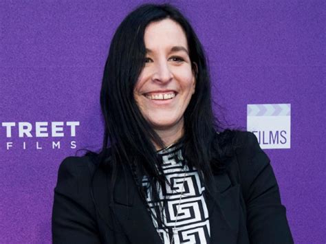 Raven Van Dorst Ervaart Dagelijks Strijd Door Leven Als Intersekse