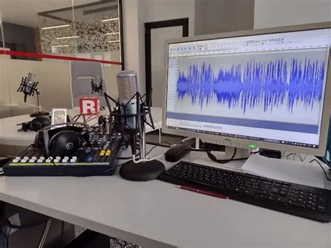 Нова организация на движението е в сила вече на кръстовището на бул „Дунав“ с ул „Победа“ в