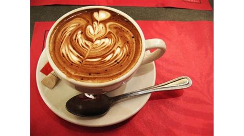 Кафето с мляко води до напълняване Хай Клуб