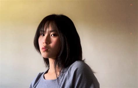 Elise Ai Ling Chee Medium