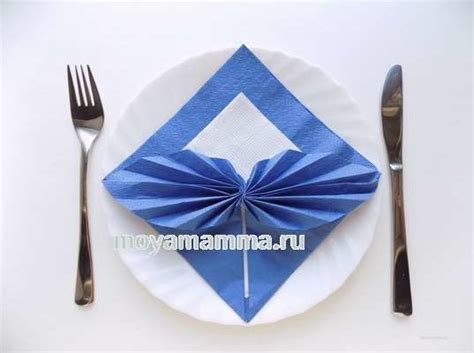 Украшение для стола из бумажных салфеток