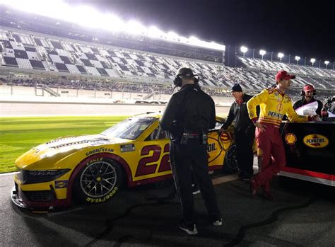 Images Joey Logano Takes The Pole For The Daytona 500 Nascar