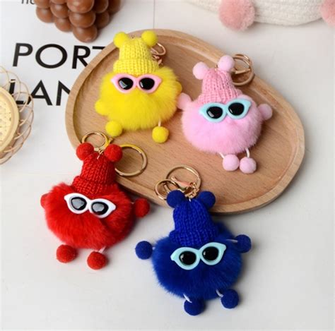 무료배송 1 1할인 털모자 열쇠고리 먼지인형 키링 키홀더 가방고리 우정 선물 커플 폼폼이 귀여운키링 에이블리