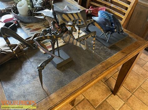 starship troopers warrior bug original movie prop