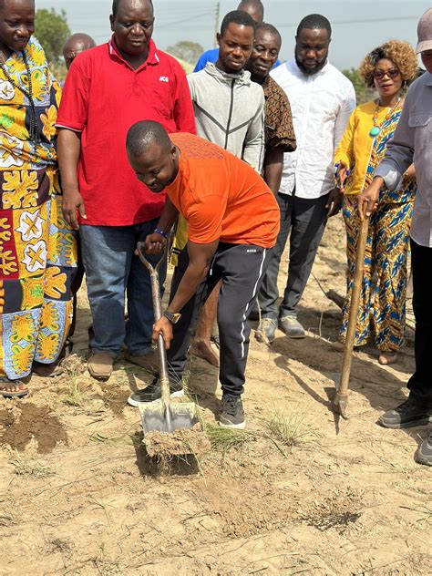 Prophet Daniel Amoateng Cuts Sod For Construction Of Resettlement Houses In North Tongu