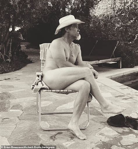 Josh Brolin 55 Shows Off His Massive Biceps In A Sporty Tank Top As He Goes On A Grocery Run