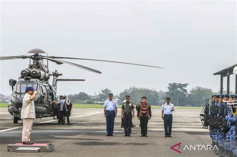 Menhan Prabowo serahkan delapan unit helikopter H225M ke TNI AU ...