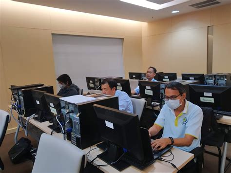 บรรยากาศ สอน flutte อบรม flutter กับ มาสเตอร์ อึ่ง