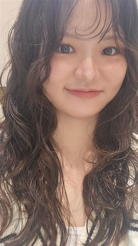 성수동 미용실 시드더뷰티 다혜 모류교정 사이드뱅 레이어드펌 롤빗 정보가 궁금하다면 ‼️ 팔로우 하고 댓글 남겨주세요 💌 뿌리볼륨 살리는 꿀팁𖤐 내가 하면 왜 안되지