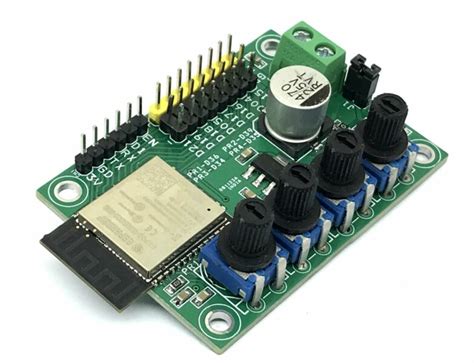 Using A 16x2 I2c Lcd Display With Esp32 Electronicslabcom How To Use