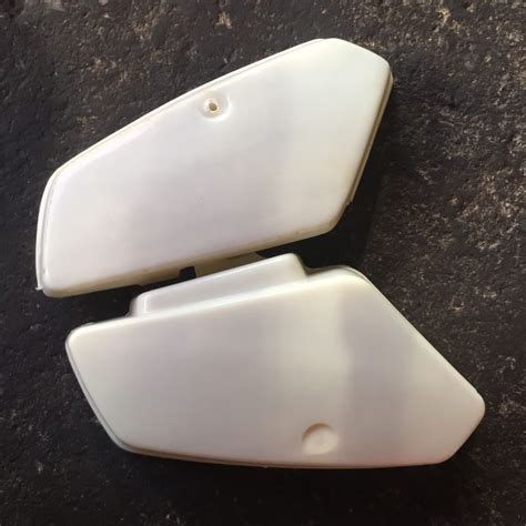 Trọn Bộ Nhựa Cốp Xe Honda Custom Cub 82 Dd Mộc Màu Trắng Lazada Vn