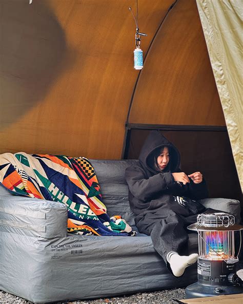 ‎은민짱·ࡇ·‎ 제품제공 폴라리스 펌피 에어 소파 편안함을 제대로 느끼다🙆🏻‍♀️ 내장형 에어펌프로 설치도 간편하구요😊 탄탄해서 꿀렁거림도 없어요😀 소파에 누워 낮