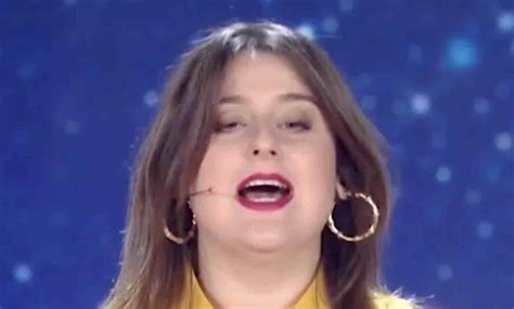 Michela Giraud Sfotte La Lazio In Tv Il Club Di Lotito Se La Prende