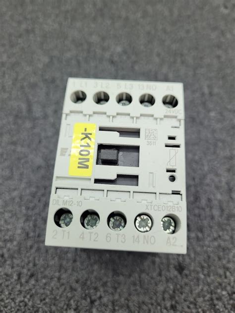 Eaton Dil M12 10 24v Coil Ac Or Dc Contactor 4 Pole Xtce012b10 Din Rail