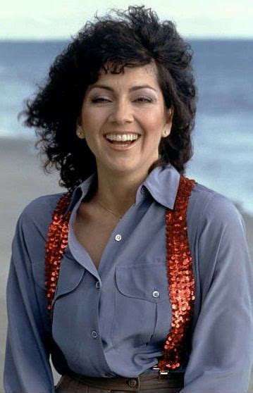 Pin By Kenneth Edgell On Joyce DeWitt Dewitt Joyce Poses