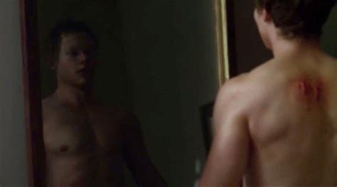 Nudi al cinema Werewolf la bestia è tornata 2012