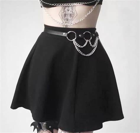 Поясок із ланцюгом — ціна 120 грн у каталозі Ремені Купити аксесуари за доступною ціною на Шафі