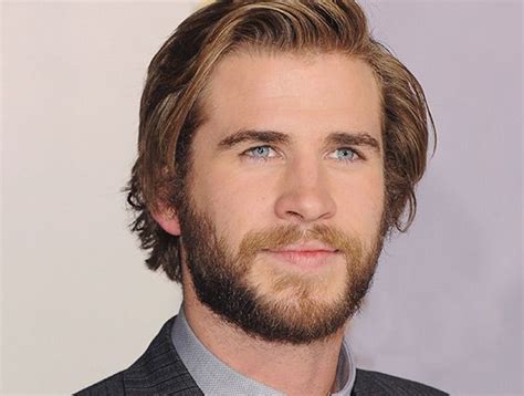 Pin By Brenda Raymond On Liam Hemsworth Liam Hemsworth Hemsworth Beard