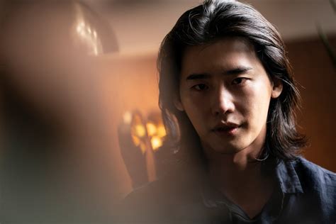 D͞͞d͞͞o͞͞t͞͞v͞͞e͞͞l͞͞y͞͞ On Twitter 이종석은 해당 장면에서 머리를 기른 채 등장해 강렬한 비주얼을 선보인 것은 물론 애절함과 분노를 오가는