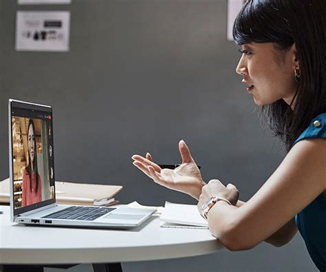 Laptop HP EliteBook 640 G9 14 Full HD IPS I7 1255U 16 GB 512 GB SSD LTE Win 11 Pro 3