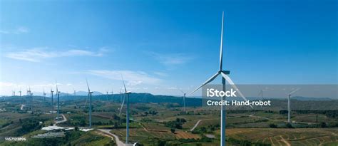 풍력 터빈 발전소는 재생 가능한 녹색 에너지의 생산을 위한 아름다운 자연 경관에서 친환경 산업입니다 0명에 대한 스톡 사진 및 기타 이미지 Istock