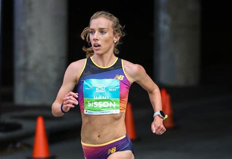 Emily Sisson Resets Us Half Marathon Record In Houston