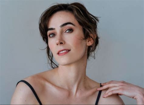 Geraldine Hakewill Is An Australian Actress Singer And Songwriter