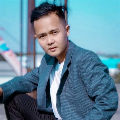 Nyi Phyo Youtube