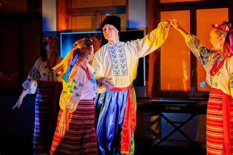 Українські народні танці Femmes Ukrainiennes Ch