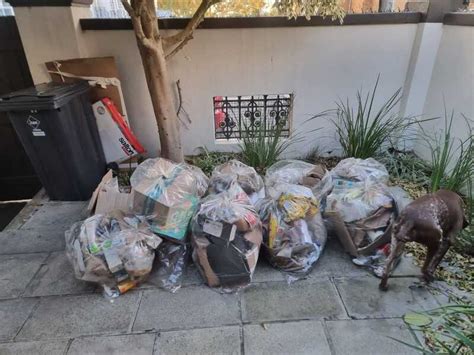 Appliance And Furniture Diposal Refuse Man