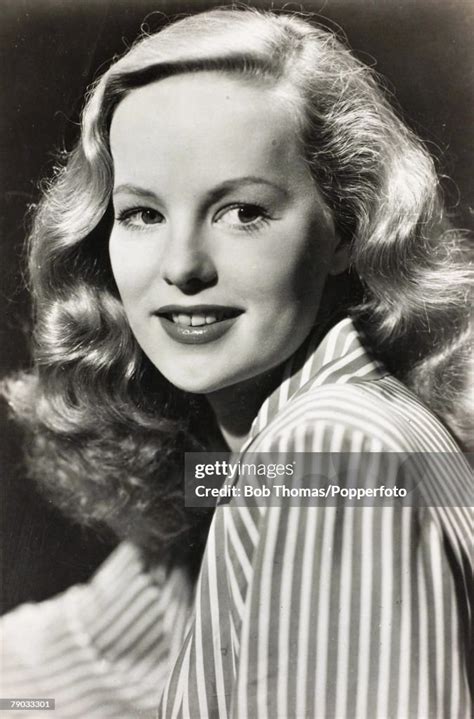 Irish Actress And Screen Star Peggy Cummins Posed Circa 1945 News