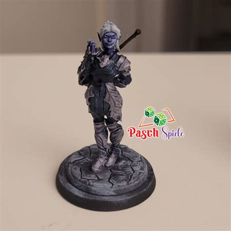 3d Printable Mindy The Drow Paladin Female Drow Paladin Elf Warrior