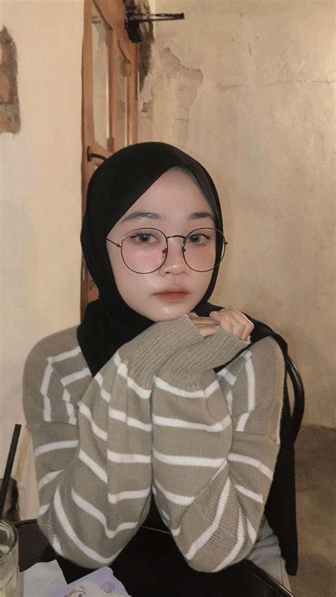 Pin oleh Alfajr Mo di Simpan Cepat | Wajah gadis, Orang cantik, Wanita berlekuk