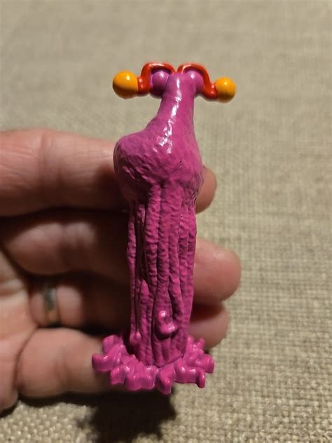 Sesame Street 3 Pink Yip Yip Pvc Figure Ebay