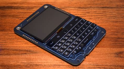 Review Beepy A Palm Sized Linux Hacking Playground Hackaday