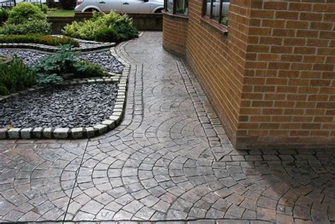 Laying Natural Stone Paving The Most Popular Laying Patterns And Types Of Stone