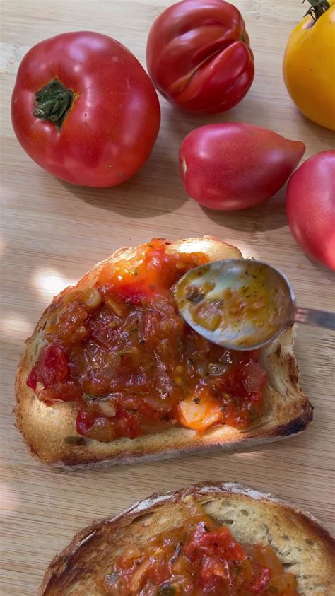 Ние започнахме да затваряме зимнина и исках да ви покажа колко е лесна за приготвяне най