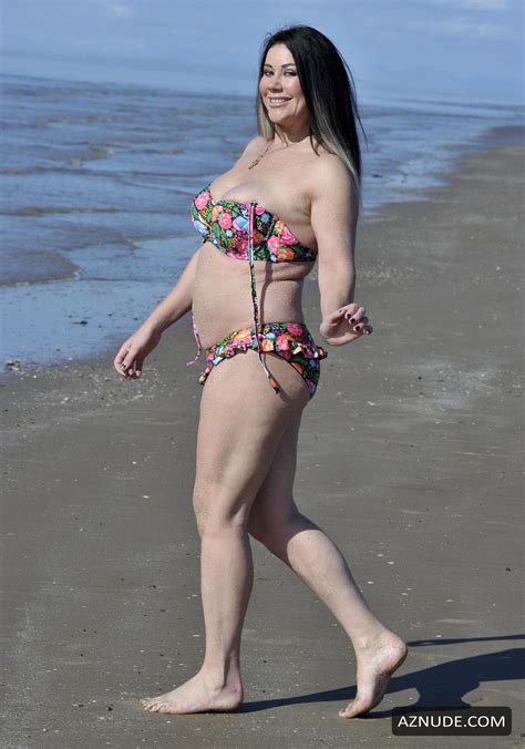Lisa Appleton Bikini Comes Loose And Falls Off On The Beach In 2803