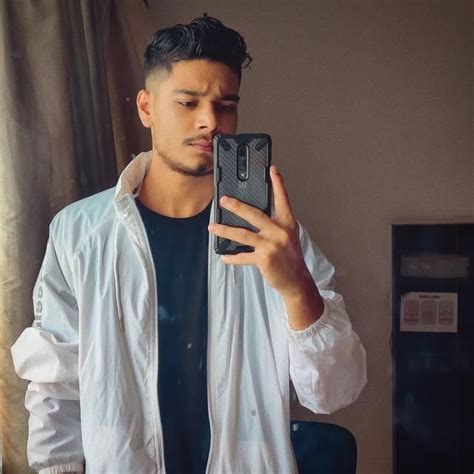 شہزاد حسین‎ Itsrickey • Threads Say More