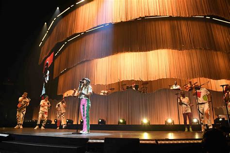 Lauren Daigle Brings Spirited Set To Amerant Bank Arena March 2