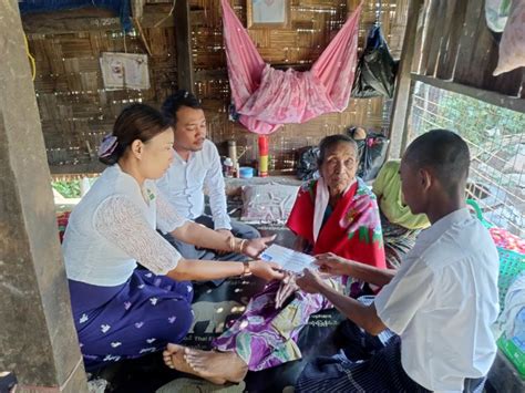 လပွတ္တာမြို့နယ်တွင် သက်ကြီးအဘိုးအဘွားများအား အိမ်တိုင်ရာရောက် သွားရောက