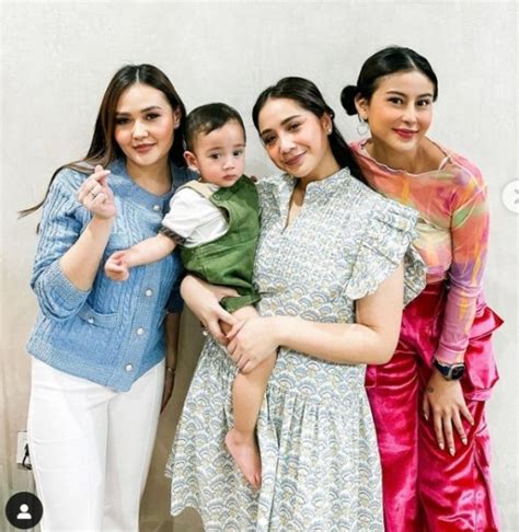 Foto Begini Ekspresi Rayyanza Cipung Saat Lihat Tato Awkarin