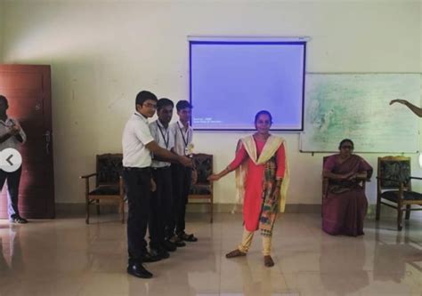 Compass Cek Compass Cek