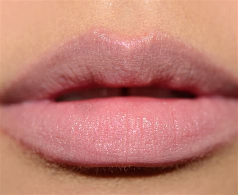 Mac X Nicki Minaj 2n A Girls Got Needs Age Sex Location Lipsticks
