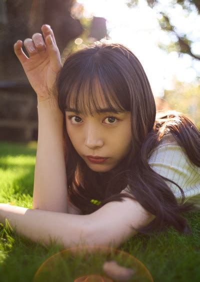 Spisan Gravure Photo Book Up To Date 1 Gravia Idols On Tumblr