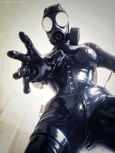 Latex Catsuit Gasmask Photos Porn